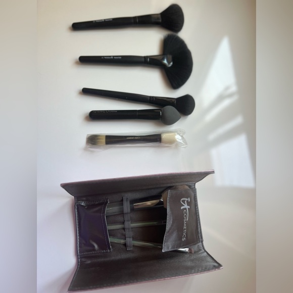 Makeup | It Cosmetics Heavenly Luxe Basics Brush Set 10 Authentic | Poshmark